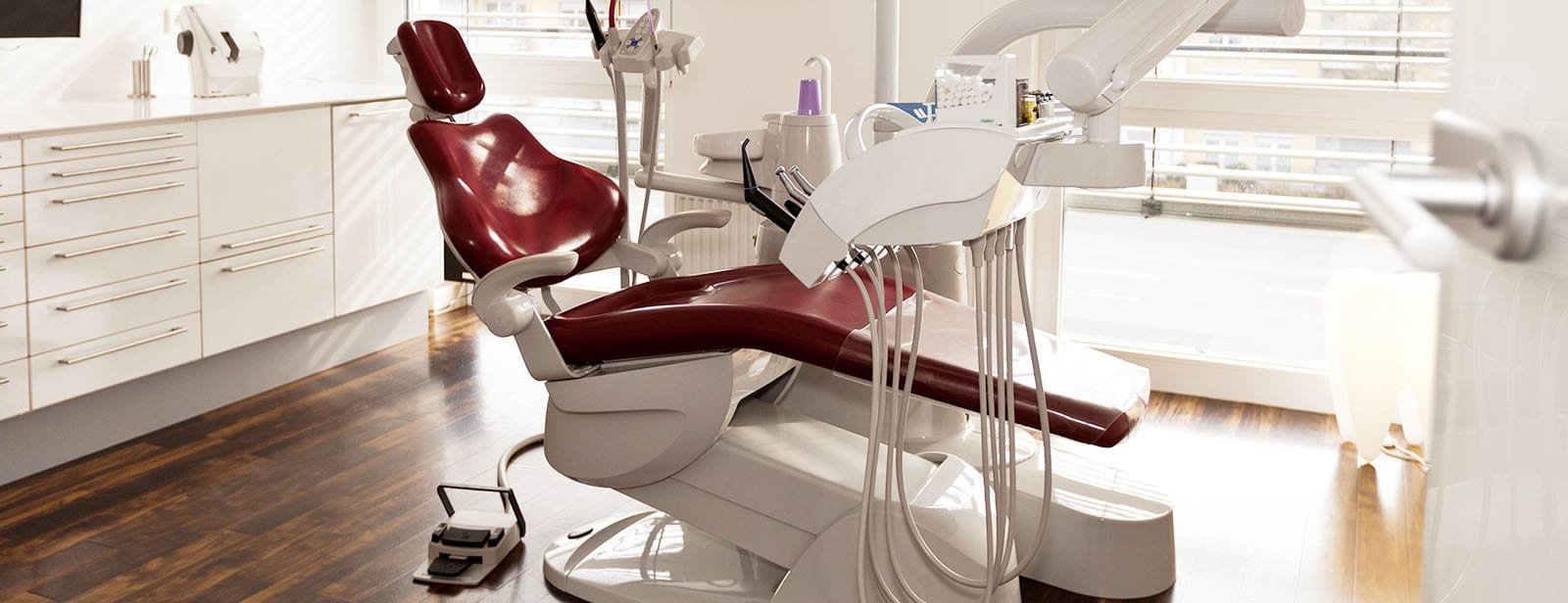 Zahnarztpraxis Dr. Röser an der Friedberger Warte in Frankfurt